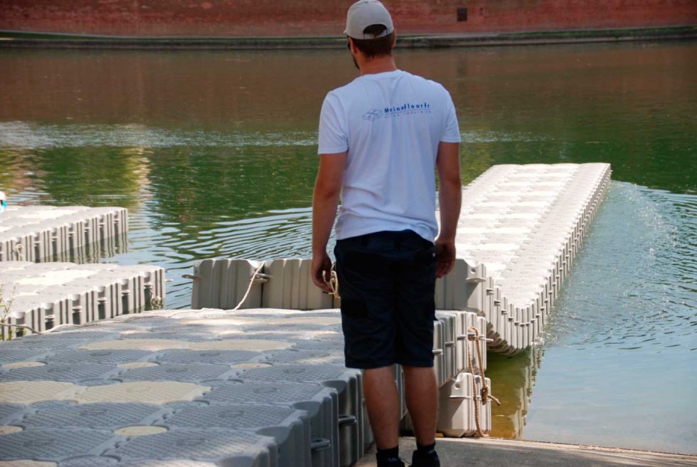 Buy a modular floating pontoon - MarineFloor Europe